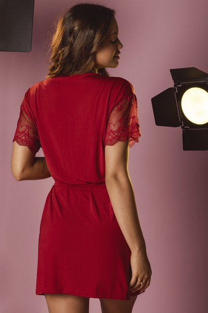 ROBE COM MANGA CURTA RENDA - ROBE COM MANGA CURTA RENDA - Thays e Thamires